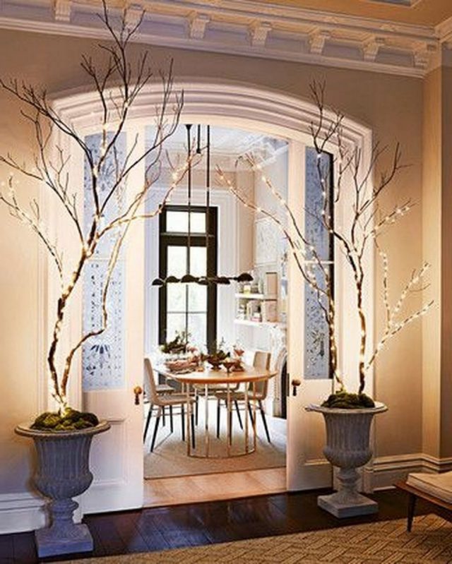 9 Amazing Winter Tree Lights Decoration Ideas – Tomorroom.com